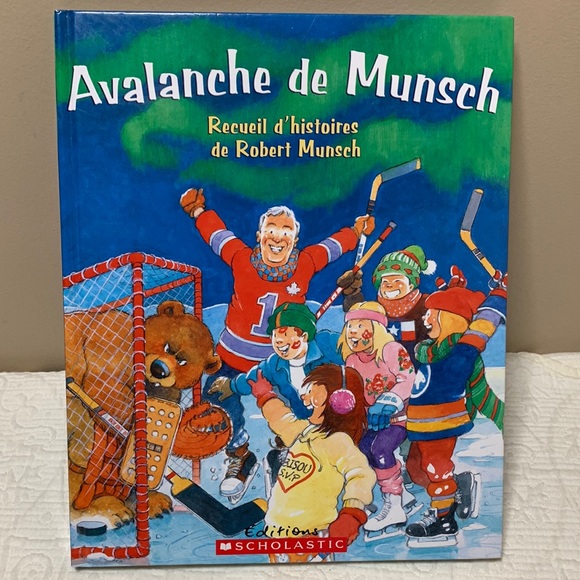Scholastic | Other | French Robert Munsch Collection Avalanche De Munsch | Poshmark